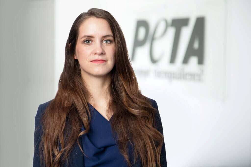 PETA lobt Brandenburgs geplante Gefahrtierverordnung - Presse Portal
