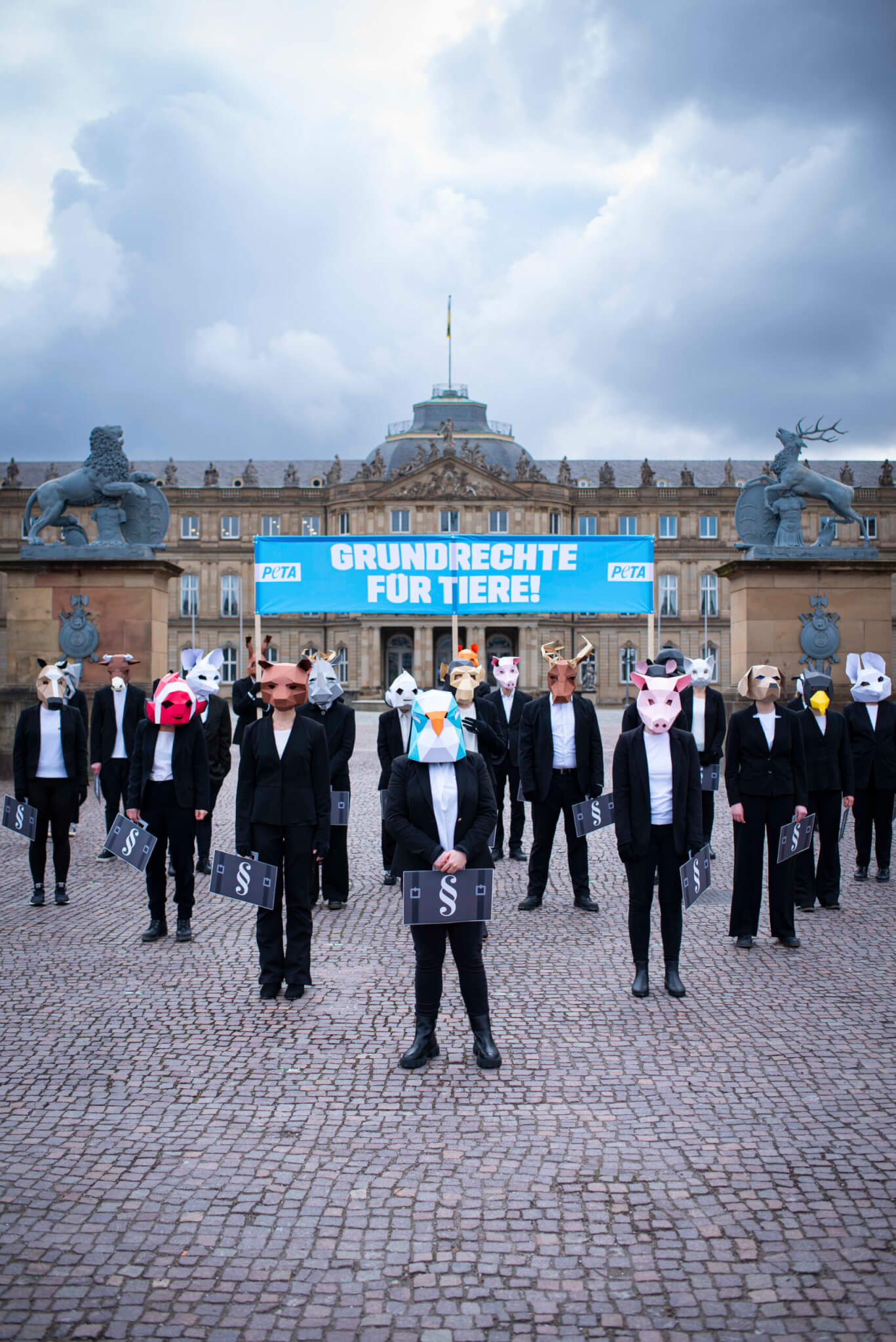 Bildmaterial: Zum 30-jährigen Jubiläum – PETA Deutschland fordert ...
